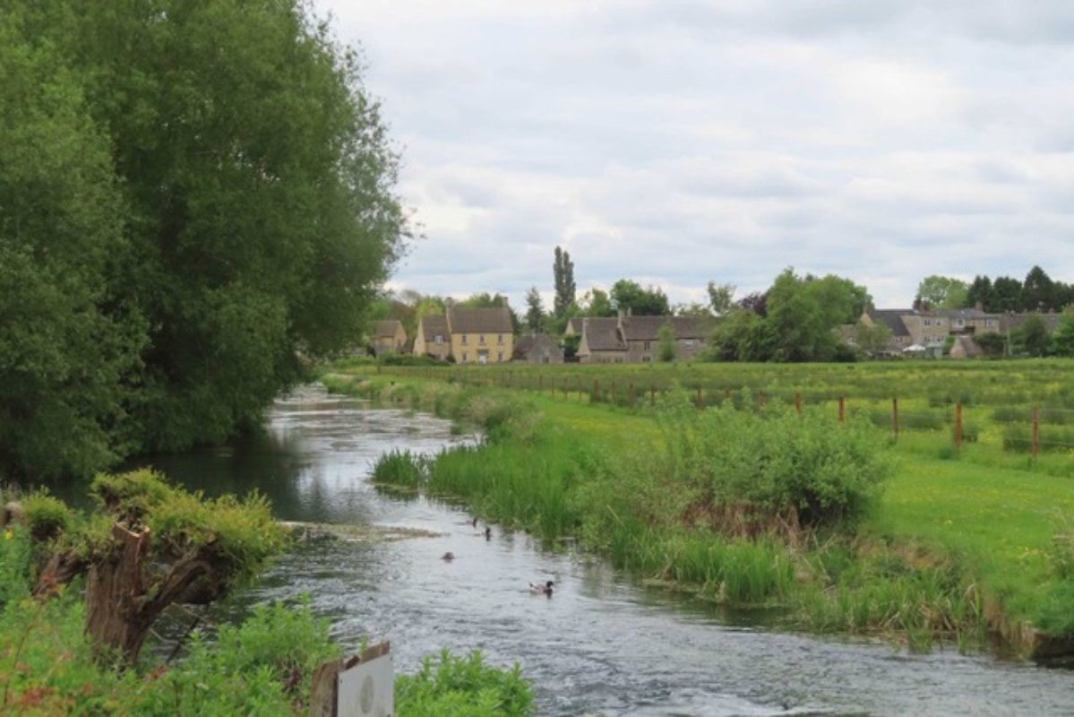 Fairford to Lechlade and back - Gay Outdoor Club
