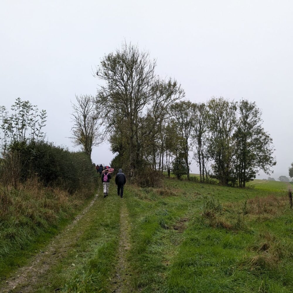 A circular walk starting in the village of Vernham Dean - Gay Outdoor Club