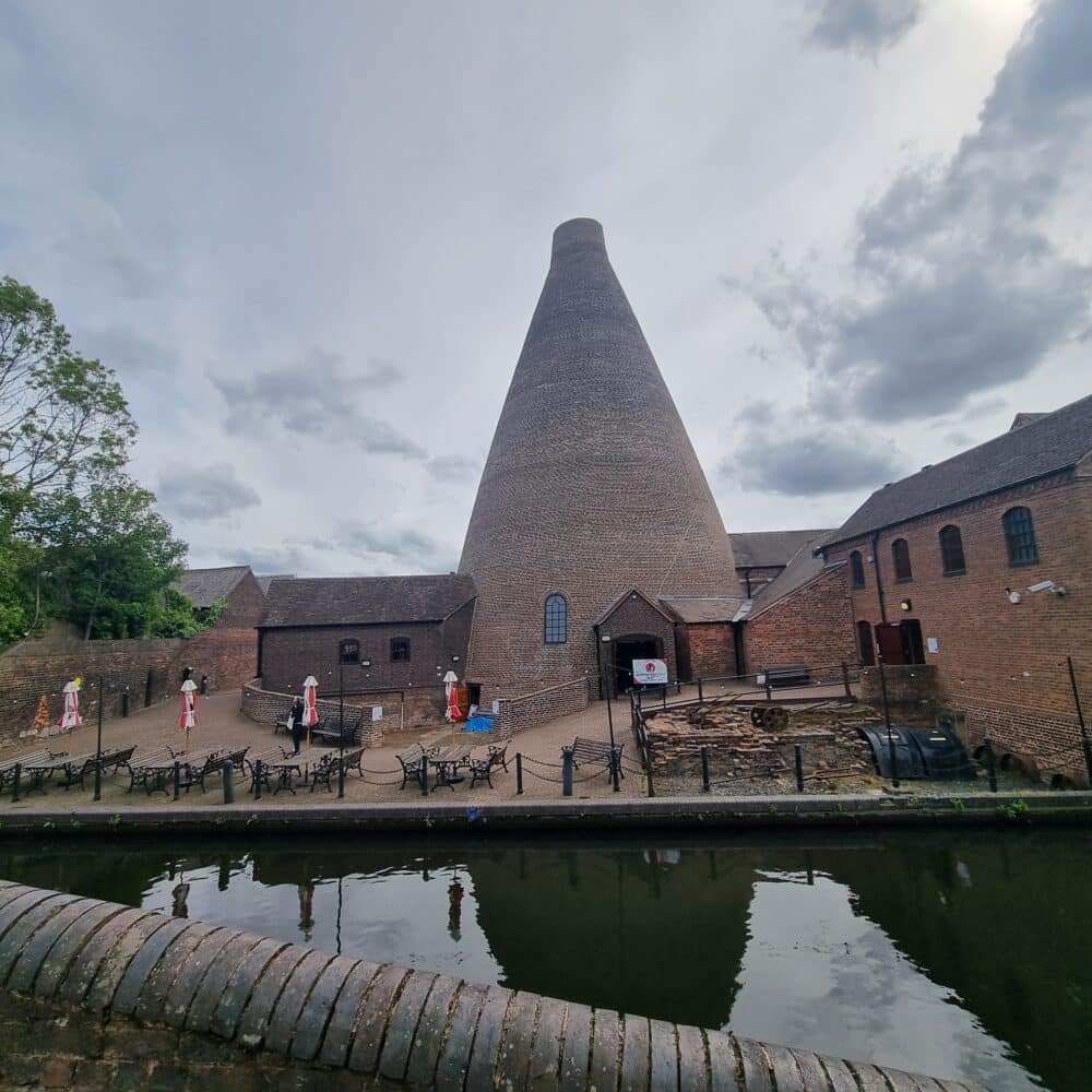 Red House Glass Cone Stourbridge, and canal walk - Gay Outdoor Club